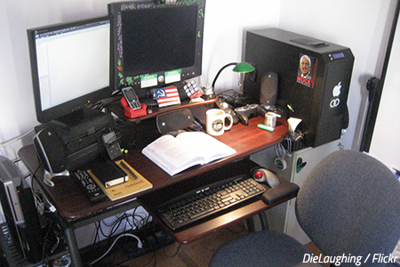 How to Pack a Computer for Moving: Step-by-Step Guide - MoveAdvisor