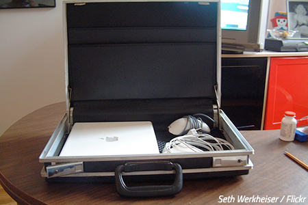 How to Pack a Computer for Moving: Step-by-Step Guide - MoveAdvisor