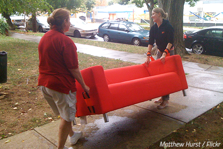 Moving Equipment and Tools You Must Have on Moving Day