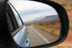 Driving vs. Shipping Car: Ship a Car or Drive It When Moving Across Country