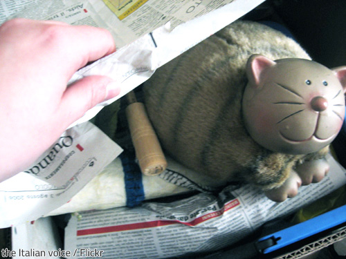 Alternative Packing Materials: How to Pack Without Boxes and Bubble Wrap