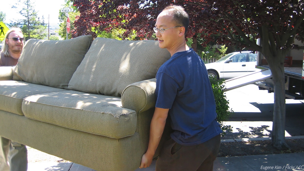 Do’s and Don’ts When Moving Furniture - MoveAdvisor