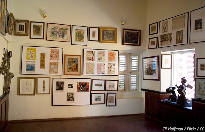 How to Pack Posters for Moving - MoveAdvisor