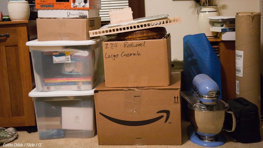 How to Fold a Moving Box and Seal a Successful Move